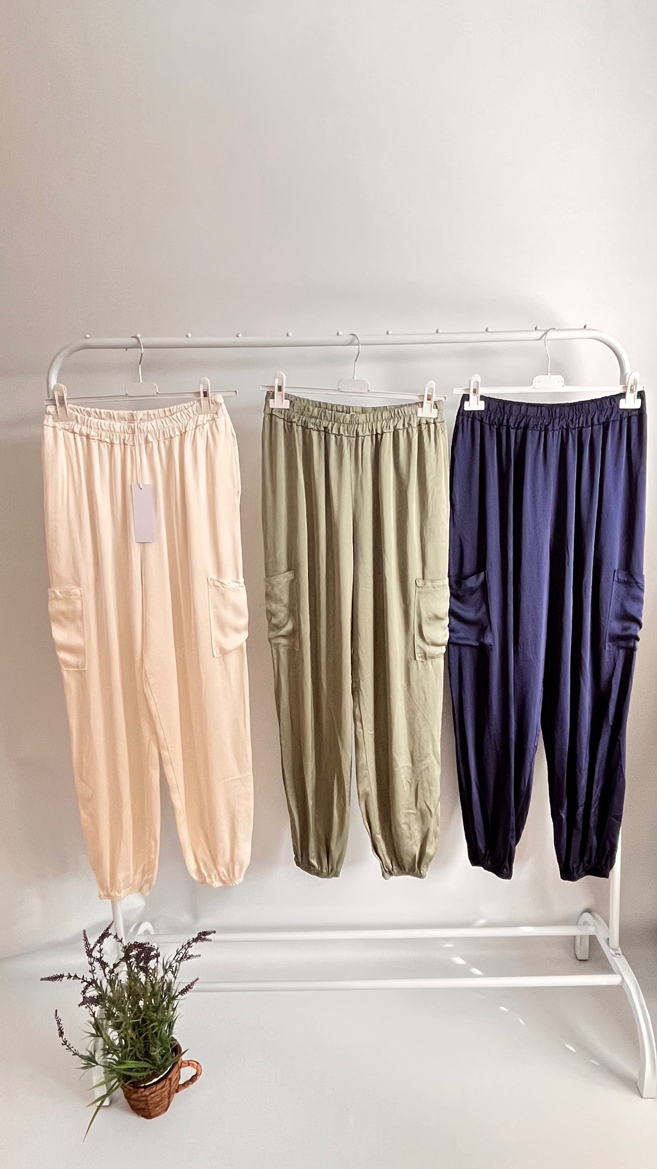 Italian Silk Cargo Joggers-Maya – Aria Italian Style Boutique